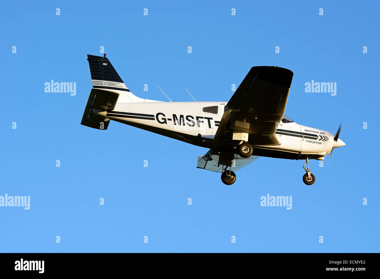 Piper pa28 krieger flugzeug pa 28 fliegen -Fotos und -Bildmaterial in ...
