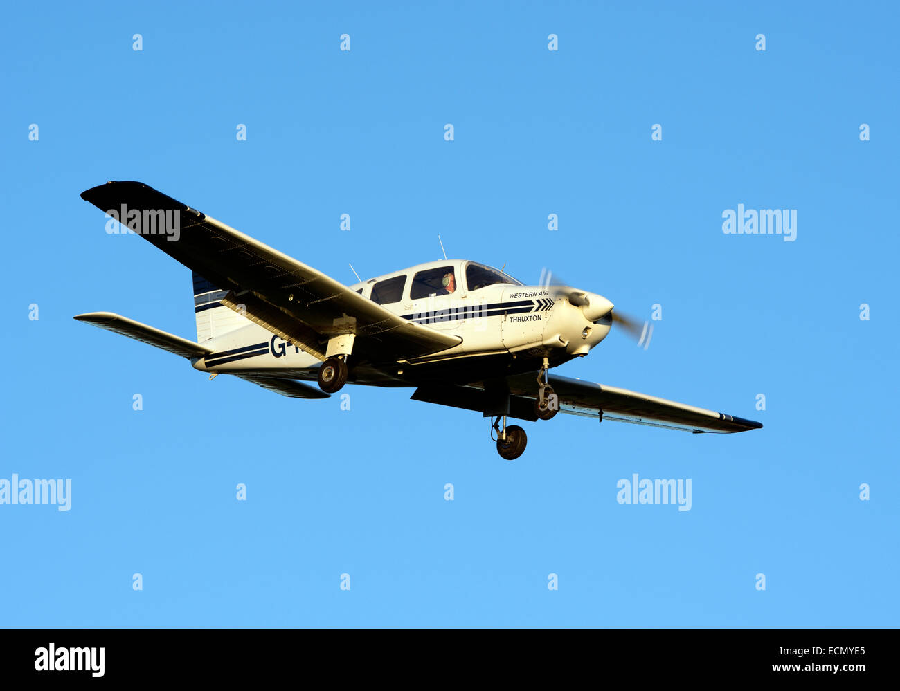 Piper pa28 krieger flugzeug pa 28 fliegen -Fotos und -Bildmaterial in ...