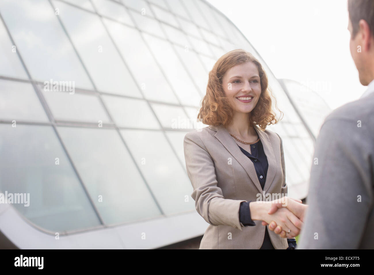 Business greeting -Fotos und -Bildmaterial in hoher Auflösung – Alamy