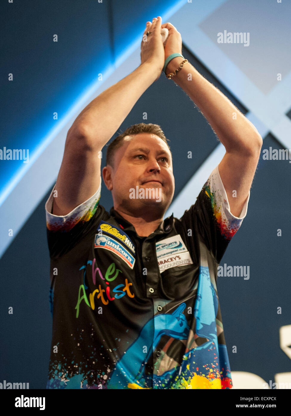 Darts action kevin maler -Fotos und -Bildmaterial in hoher Auflösung ...