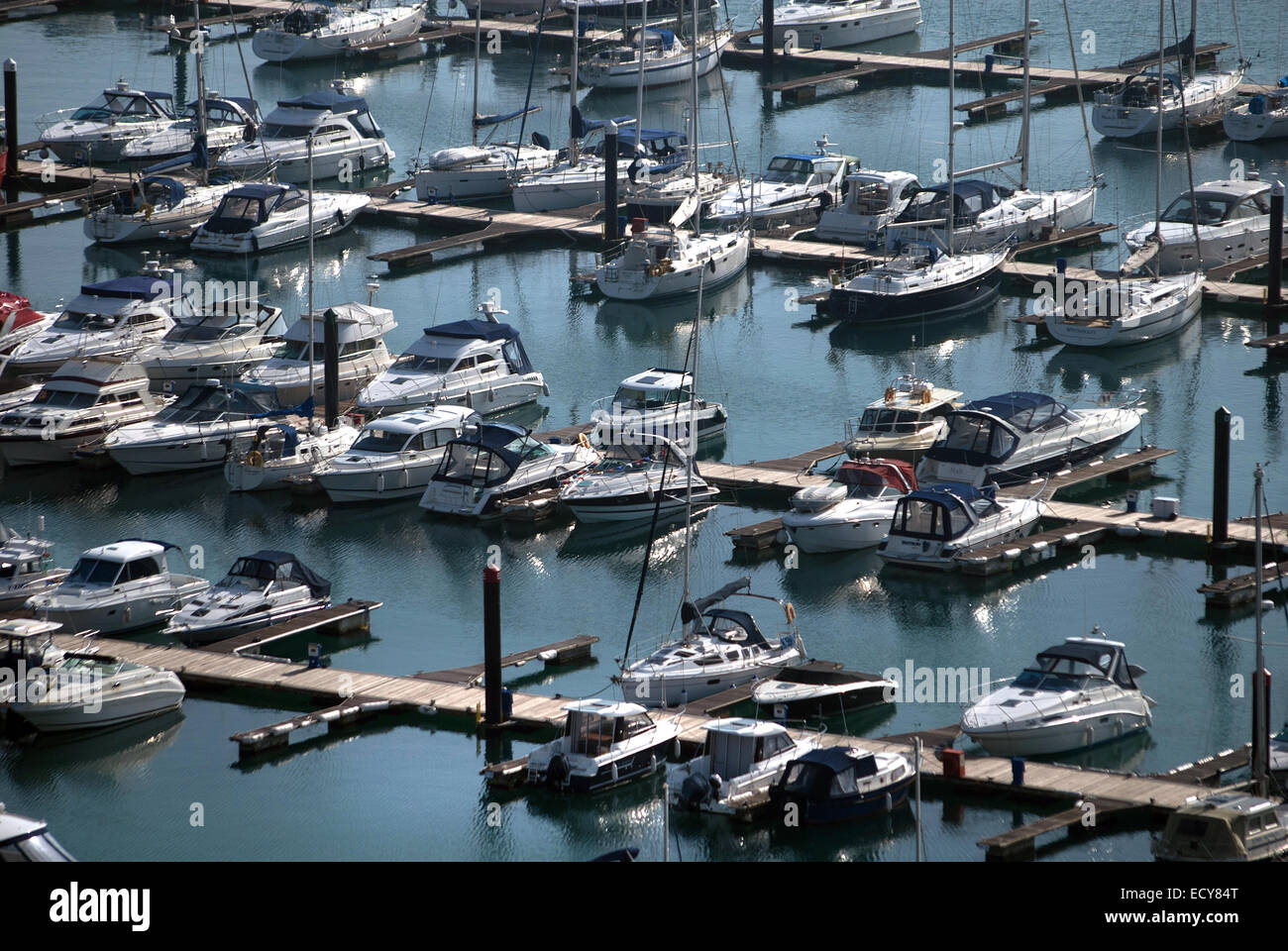 Yachthafen torquay devon boote -Fotos und -Bildmaterial in hoher ...
