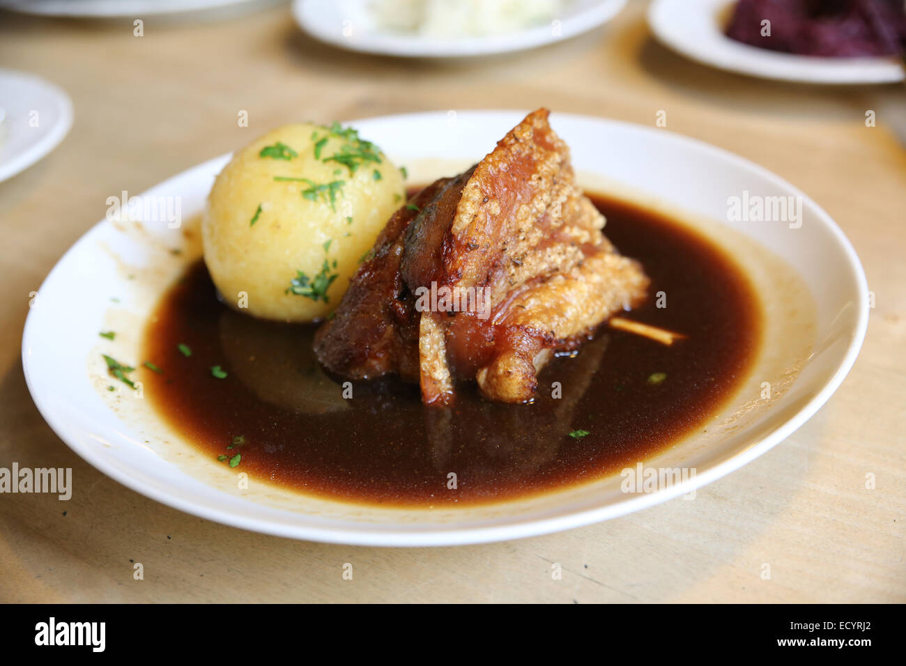 Schwein Eisbein traditionelle bayerische Küche München Stockfotografie ... Schwein Eisbein traditionelle bayerische Küche München Stockfotografie ...