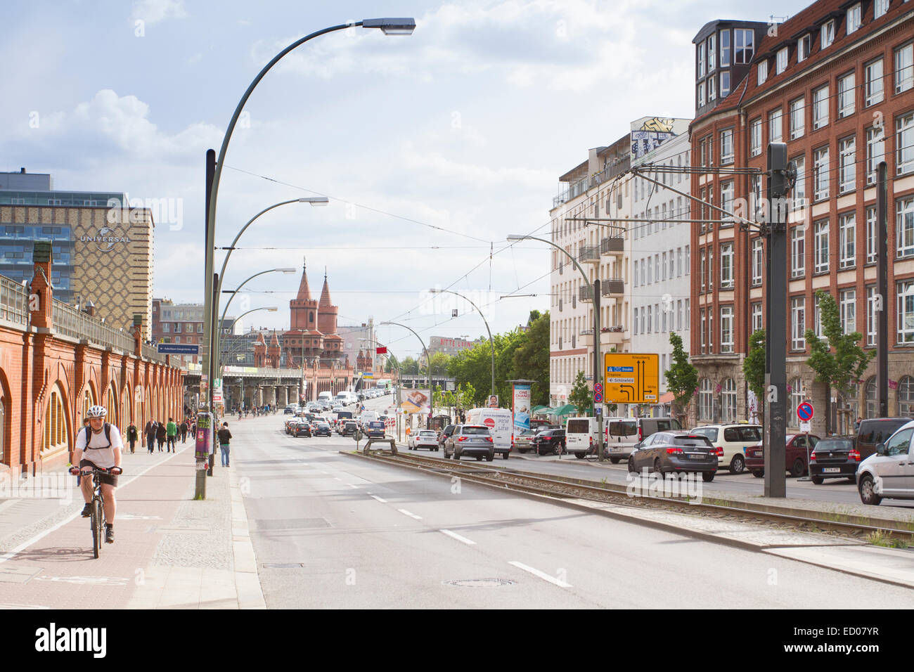 Berlin warschauer strasse -Fotos und -Bildmaterial in hoher Auflösung ...