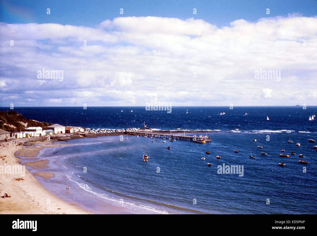 Black rock beach victoria -Fotos und -Bildmaterial in hoher Auflösung ...