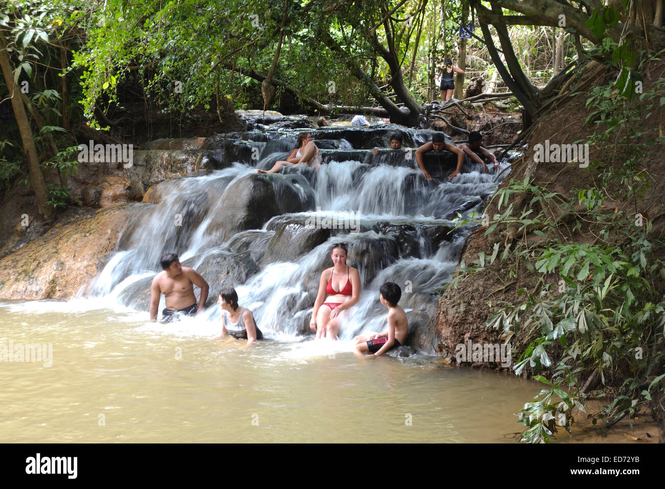 Klong thom -Fotos und -Bildmaterial in hoher Auflösung – Alamy