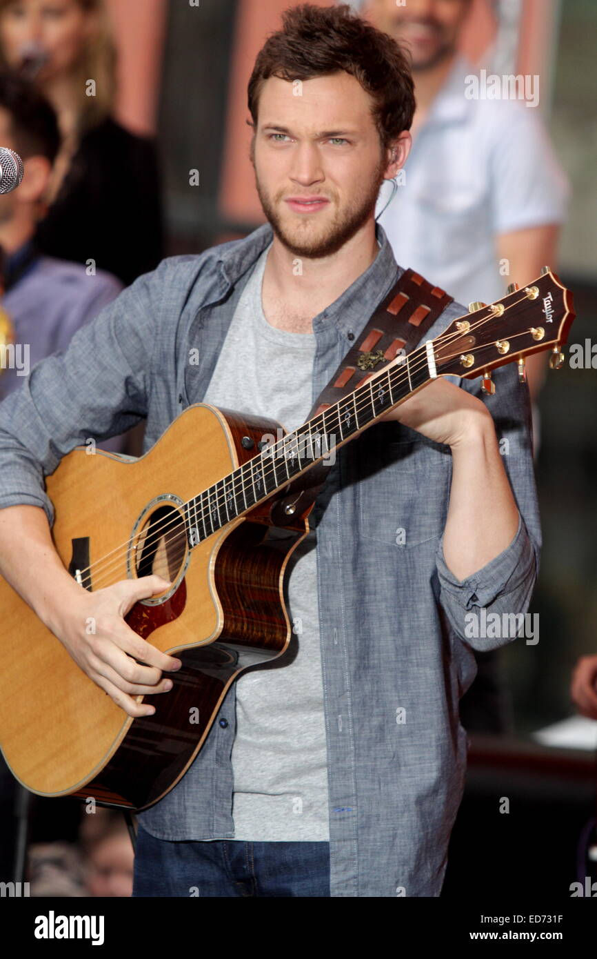 Phillip Phillips tritt in "The Today Show" im Rahmen der 2014 Summer ...