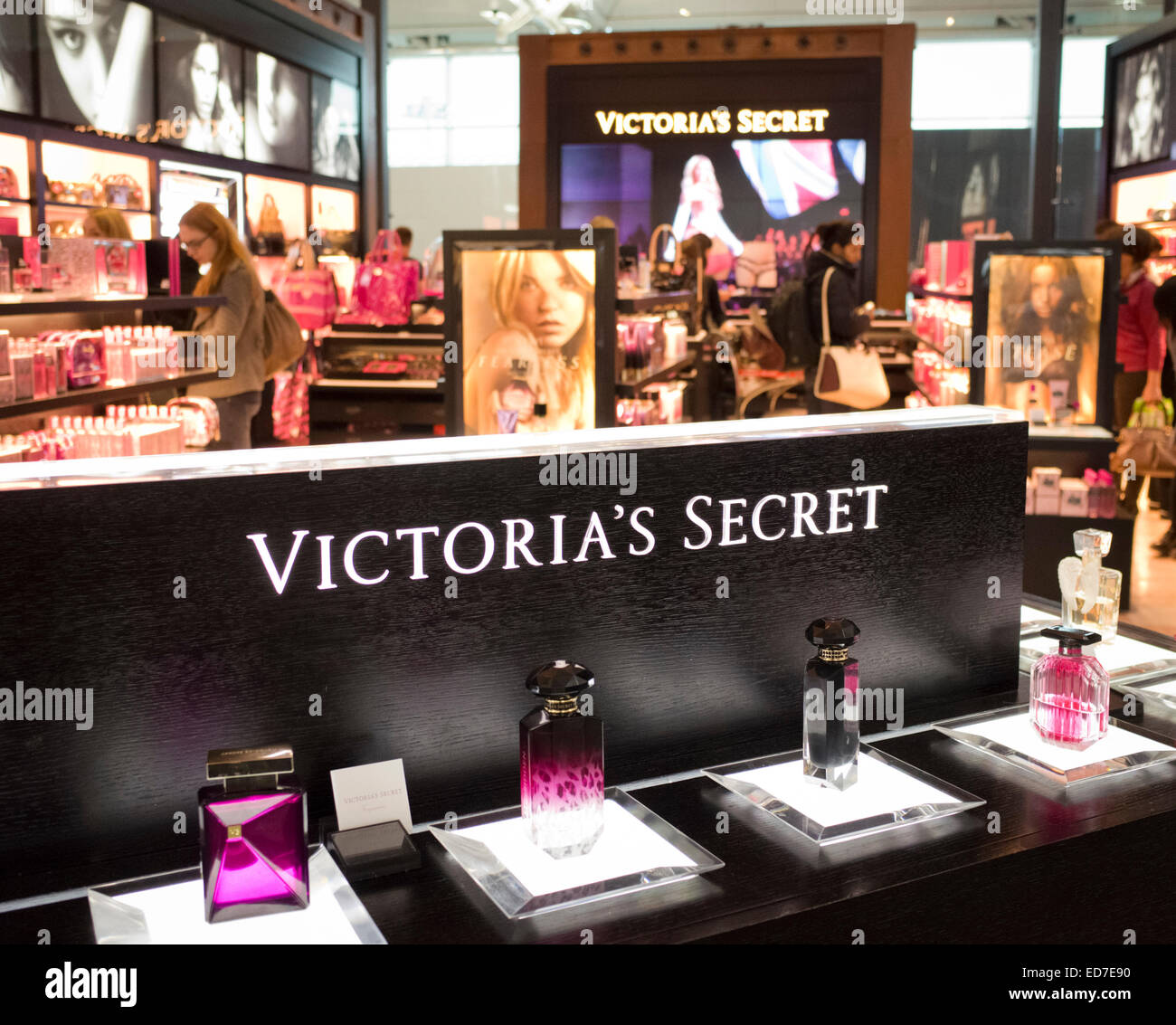 Victorias geheime victorias -Fotos und -Bildmaterial in hoher Auflösung ...