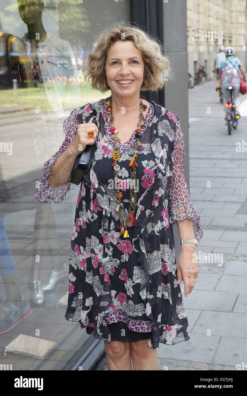 Michaela may -Fotos und -Bildmaterial in hoher Auflösung - Seite 2 - Alamy