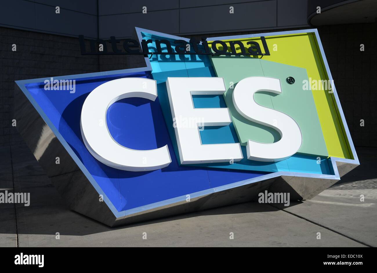 Ces technologie logo -Fotos und -Bildmaterial in hoher Auflösung – Alamy