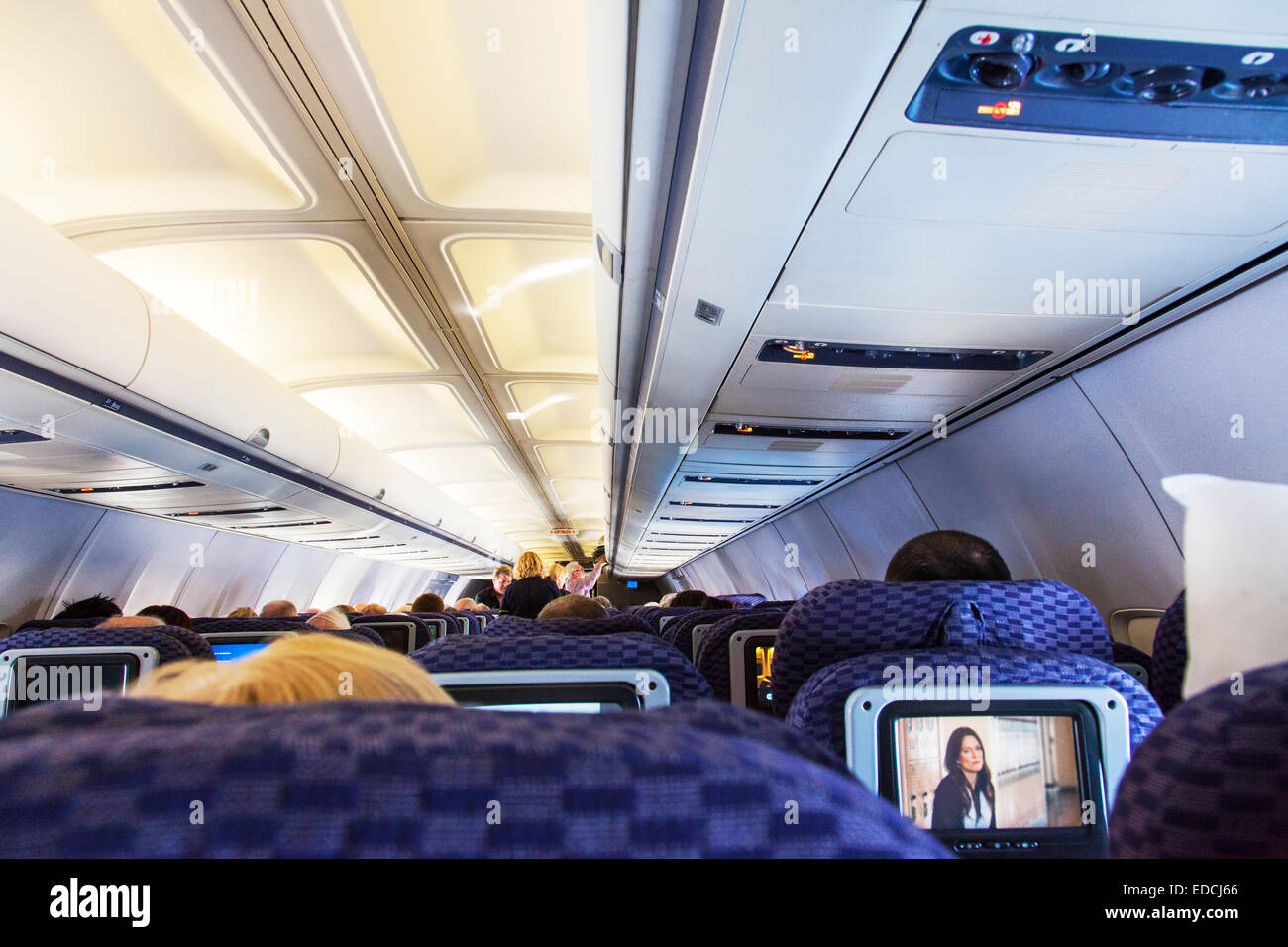 Flugzeug innenraum -Fotos und -Bildmaterial in hoher Auflösung – Alamy