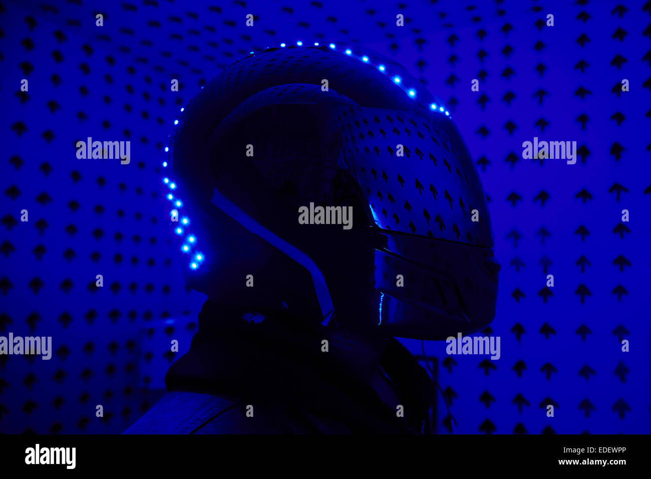 Leichter helm -Fotos und -Bildmaterial in hoher Auflösung – Alamy
