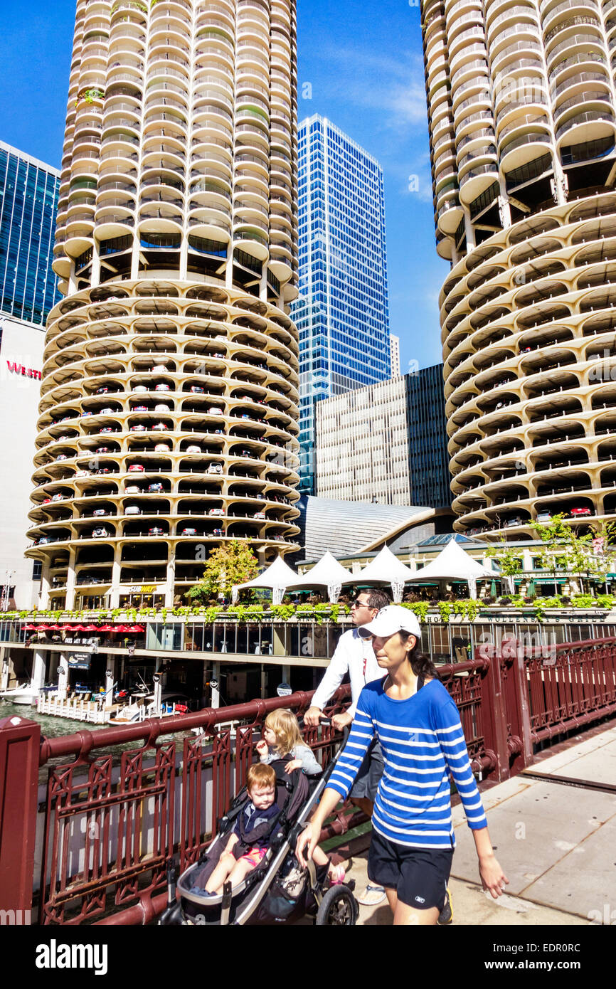 Chicago Illinois, River Water North, Downtown, Marina City, Hochhaus ...