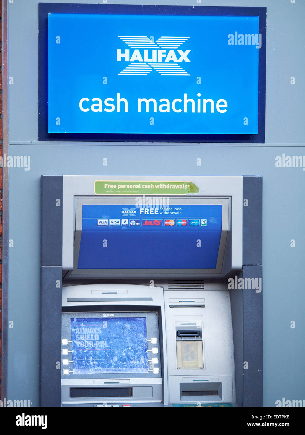 Cash machine uk -Fotos und -Bildmaterial in hoher Auflösung – Alamy
