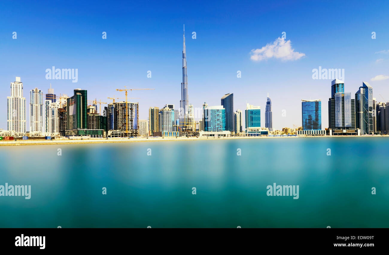 Downtown dubai skyline -Fotos und -Bildmaterial in hoher Auflösung – Alamy
