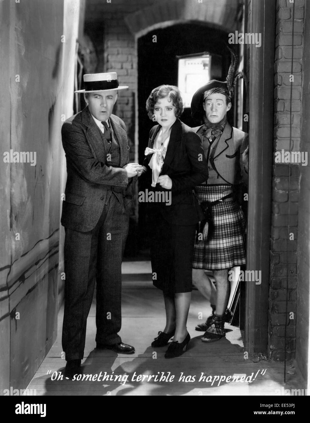 Hal Skelly, Nancy Carroll, Al St. John, am Set des Films "Der Tanz des ...