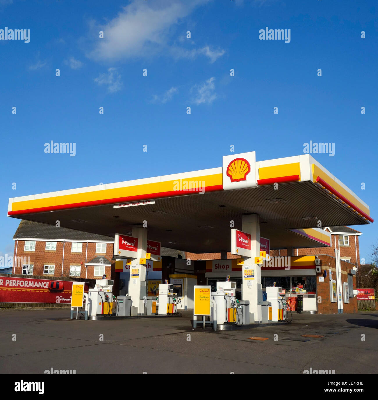 Tankstelle logos -Fotos und -Bildmaterial in hoher Auflösung – Alamy
