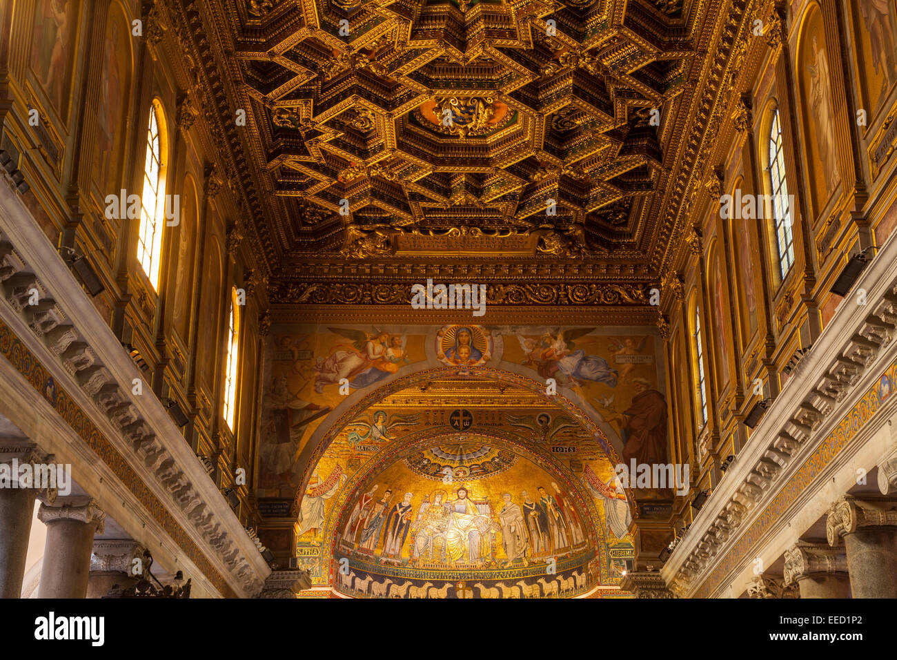Basilica di Santa Maria in Trastevere. Es soll aus dem 3. Jahrhundert ...