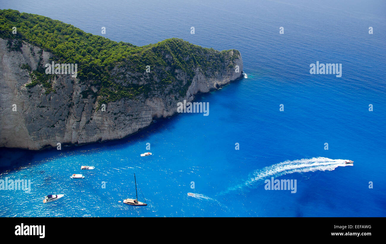 Navagio Strand - Schiffswrack Strand in Zakynthos Island, Griechenland ...