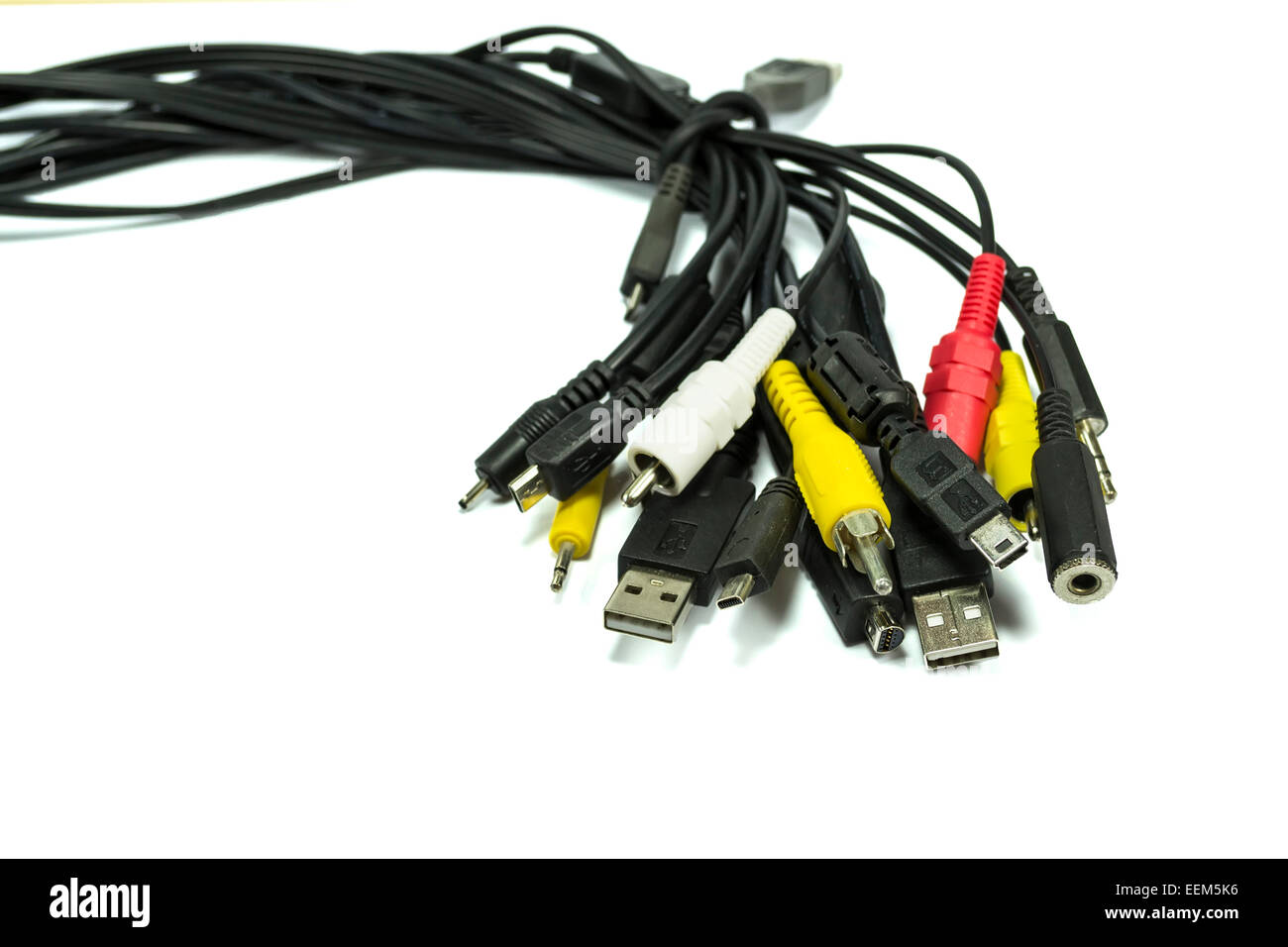 Buchsen und Stecker, verschiedene Größen und Arten von Anschlüssen ...