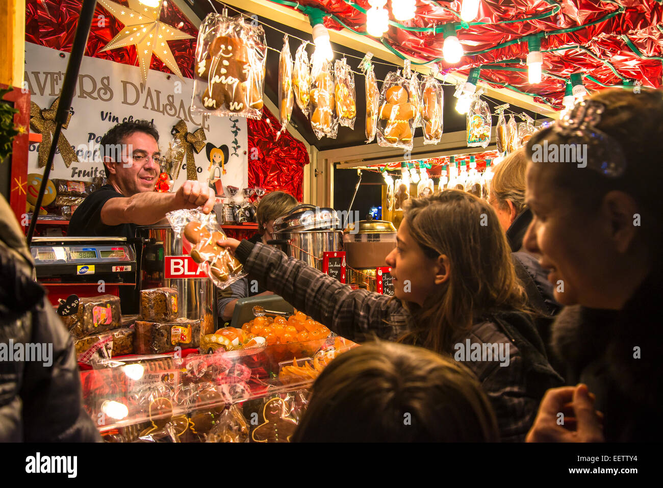 People christmas market montpellier -Fotos und -Bildmaterial in hoher ...