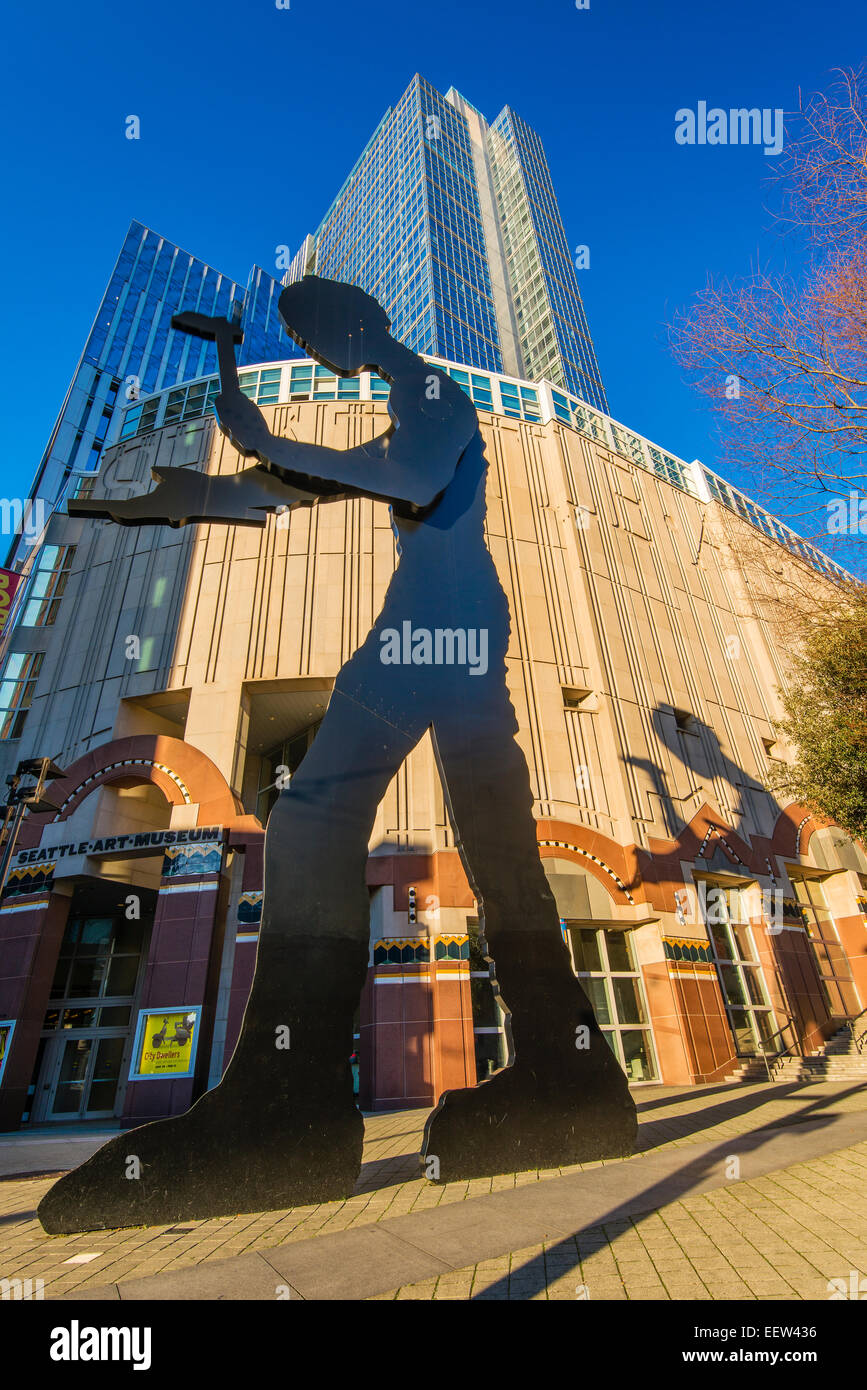 Der Hammering Man ist eine Skulptur von Jonathan Borofsk entworfen und ...