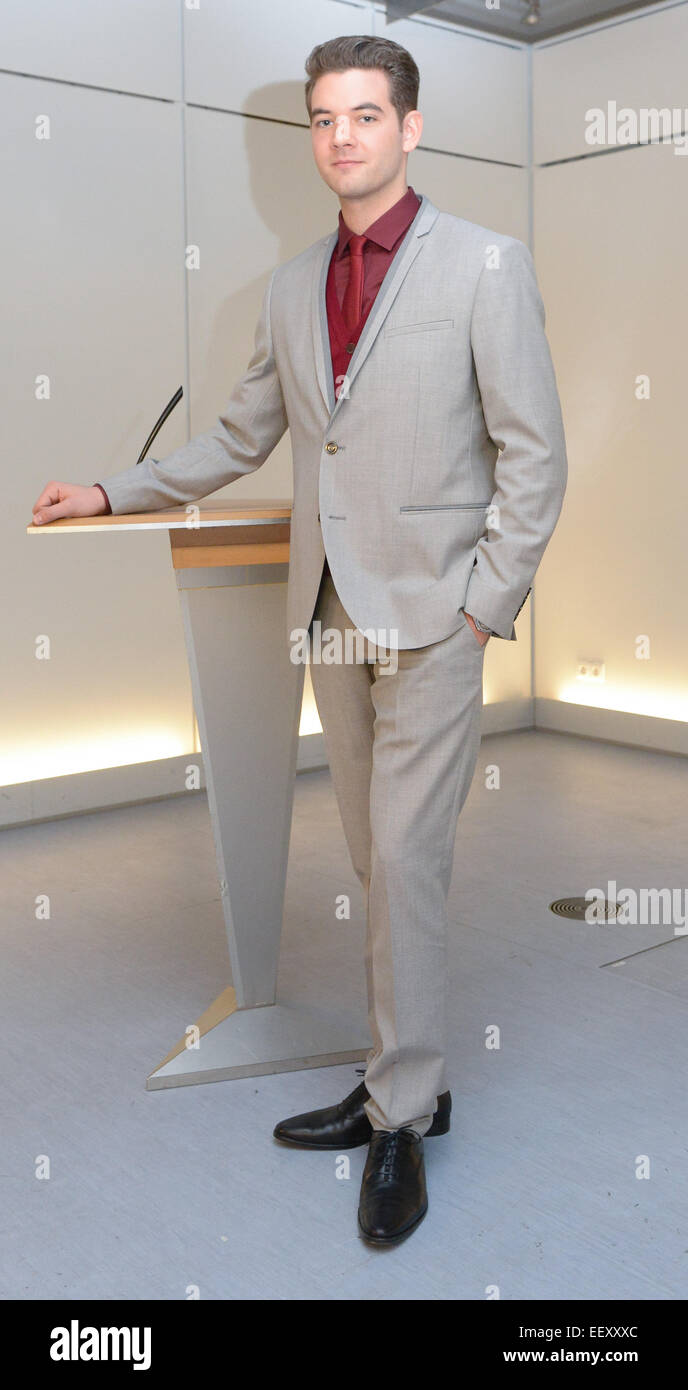 Schauspieler Max Koenig am Set in Leipzig, Deutschland, 22. Januar 2015 ...