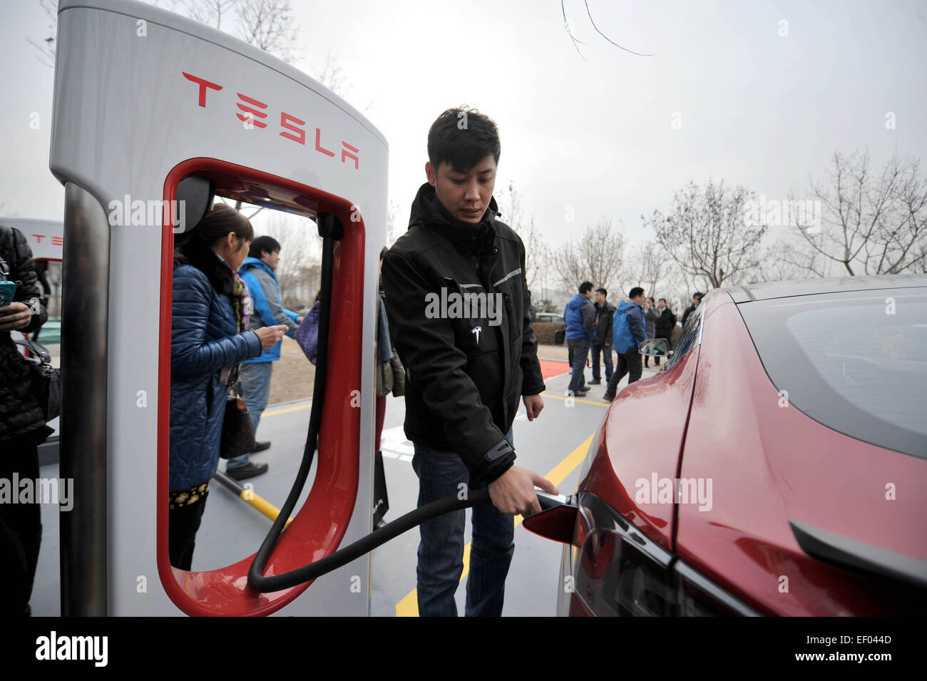 Weltschnellstes Elektroauto Fotos Und Bildmaterial In Hoher Auflösung
