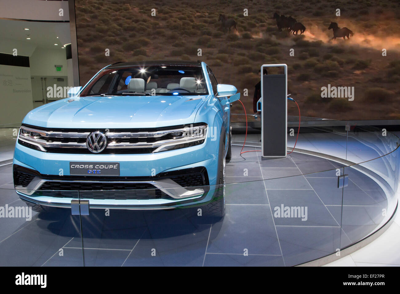 Detroit, Michigan - The VW Cross Coupé GTE-Plug-in Hybrid ...