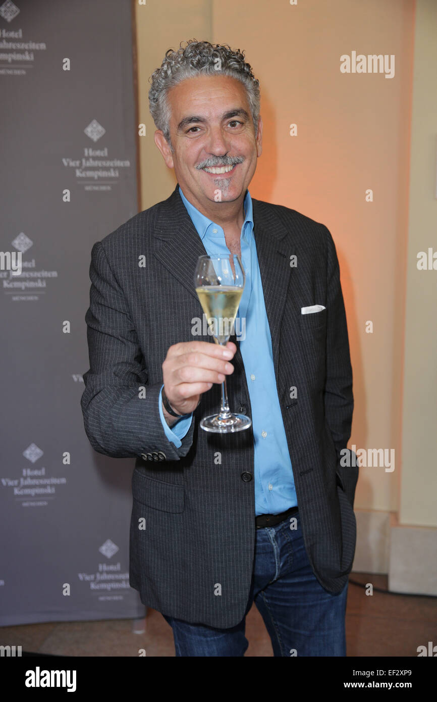 Prominenten Besuch Eclat Doré am Hotel Vier Jahreszeiten Featuring ...