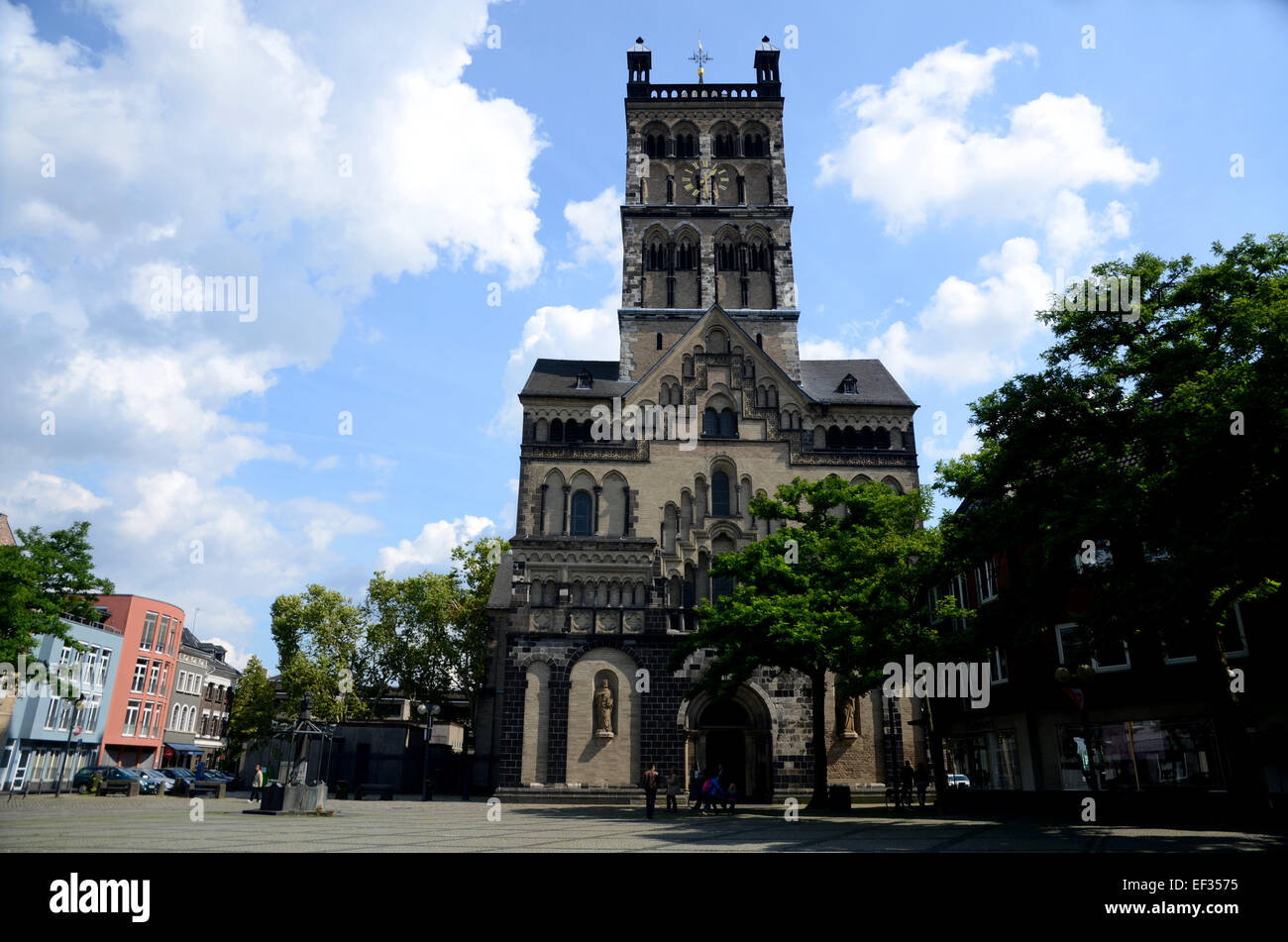 Quirinus münster -Fotos und -Bildmaterial in hoher Auflösung – Alamy
