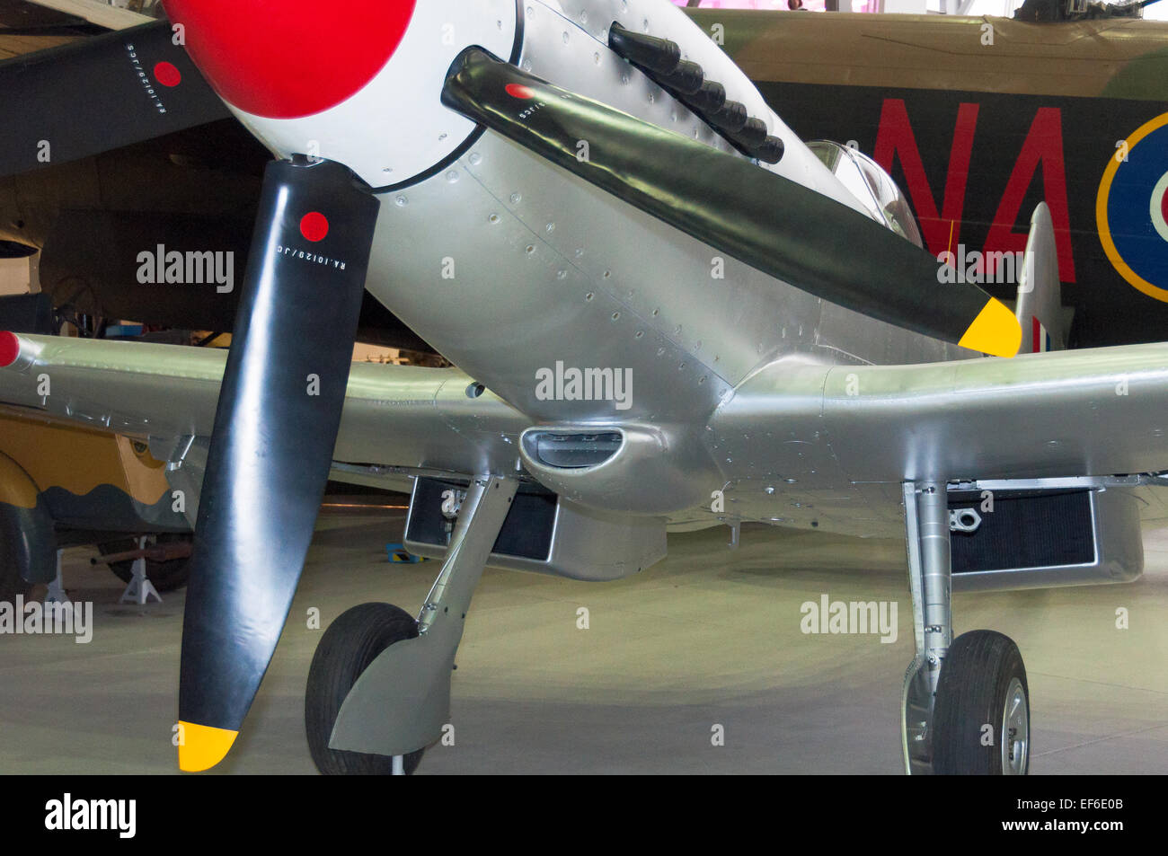 Supermarine spitfire mk 24 -Fotos und -Bildmaterial in hoher Auflösung ...