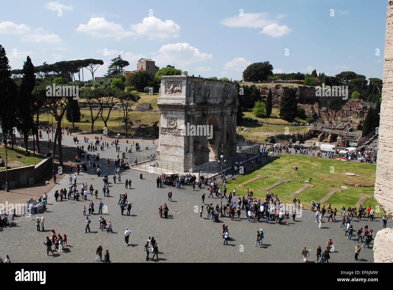 Der Triumphbogen des Konstantin (Arco di Costantino) ist ein ...