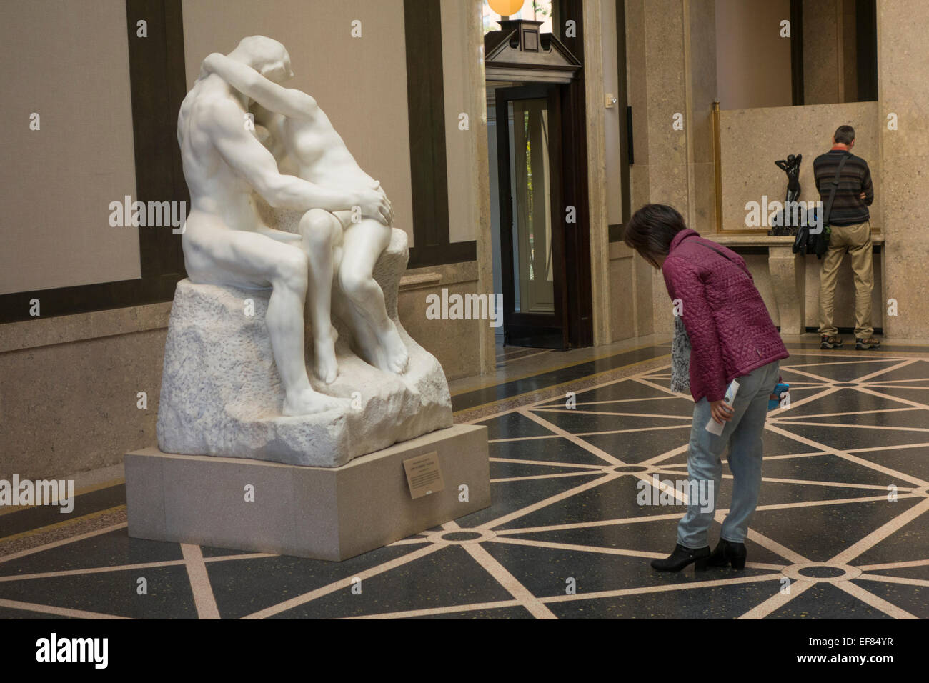 Rodin Kiss Statue Stockfotos & Rodin Kiss Statue Bilder - Alamy