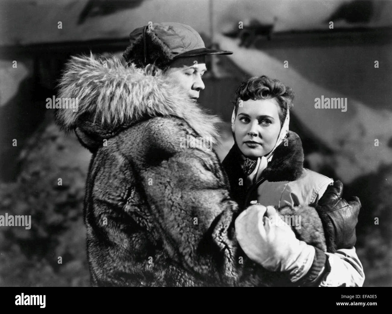 WAYNE MORRIS, LOLA ALBRIGHT, ARCTIC FLIGHT, 1952 Stockfotografie - Alamy