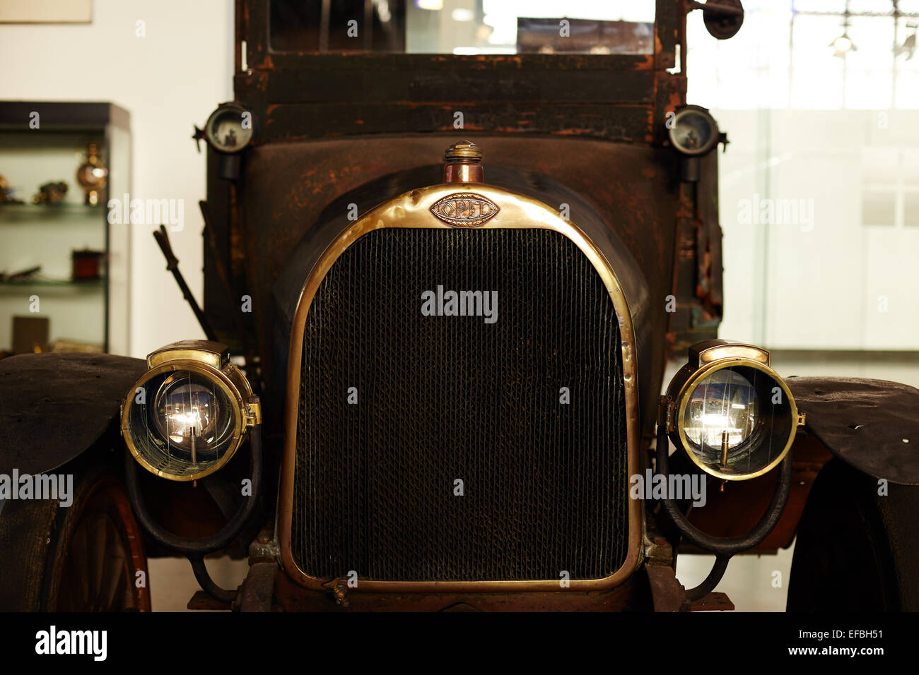 Altes opel auto -Fotos und -Bildmaterial in hoher Auflösung – Alamy