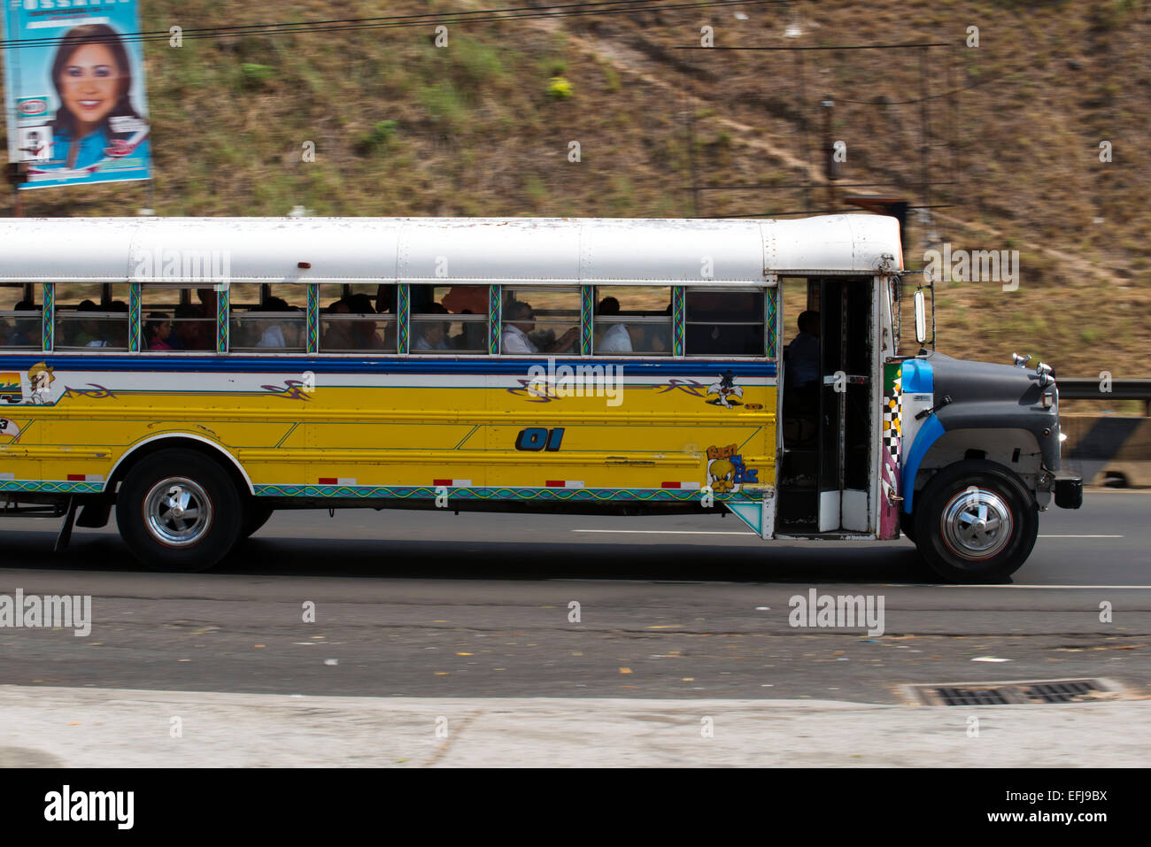 BUS RED DEVIL DIABLO ROJO BEMALTEN BUS-PANAMA-STADT-REPUBLIK VON PANAMA ...