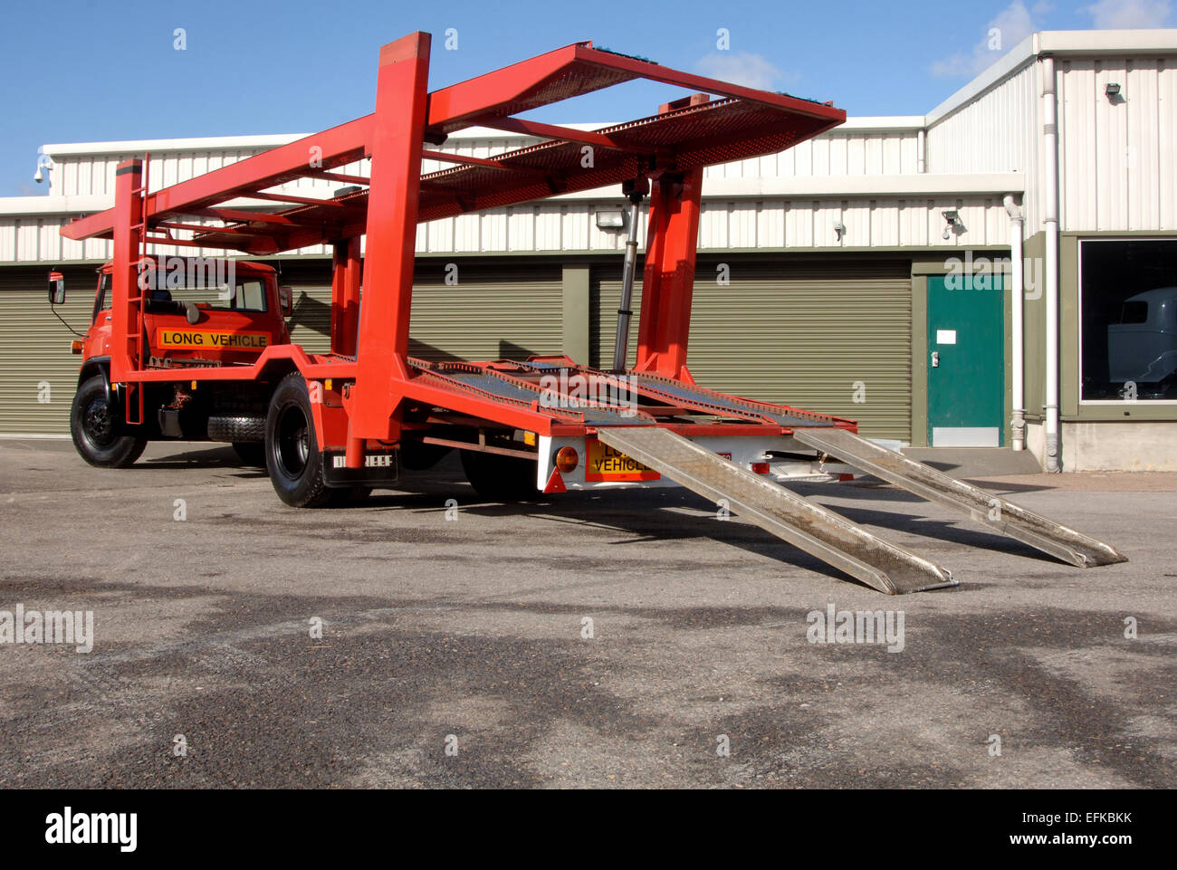 Klassischer bedford lkw -Fotos und -Bildmaterial in hoher Auflösung – Alamy