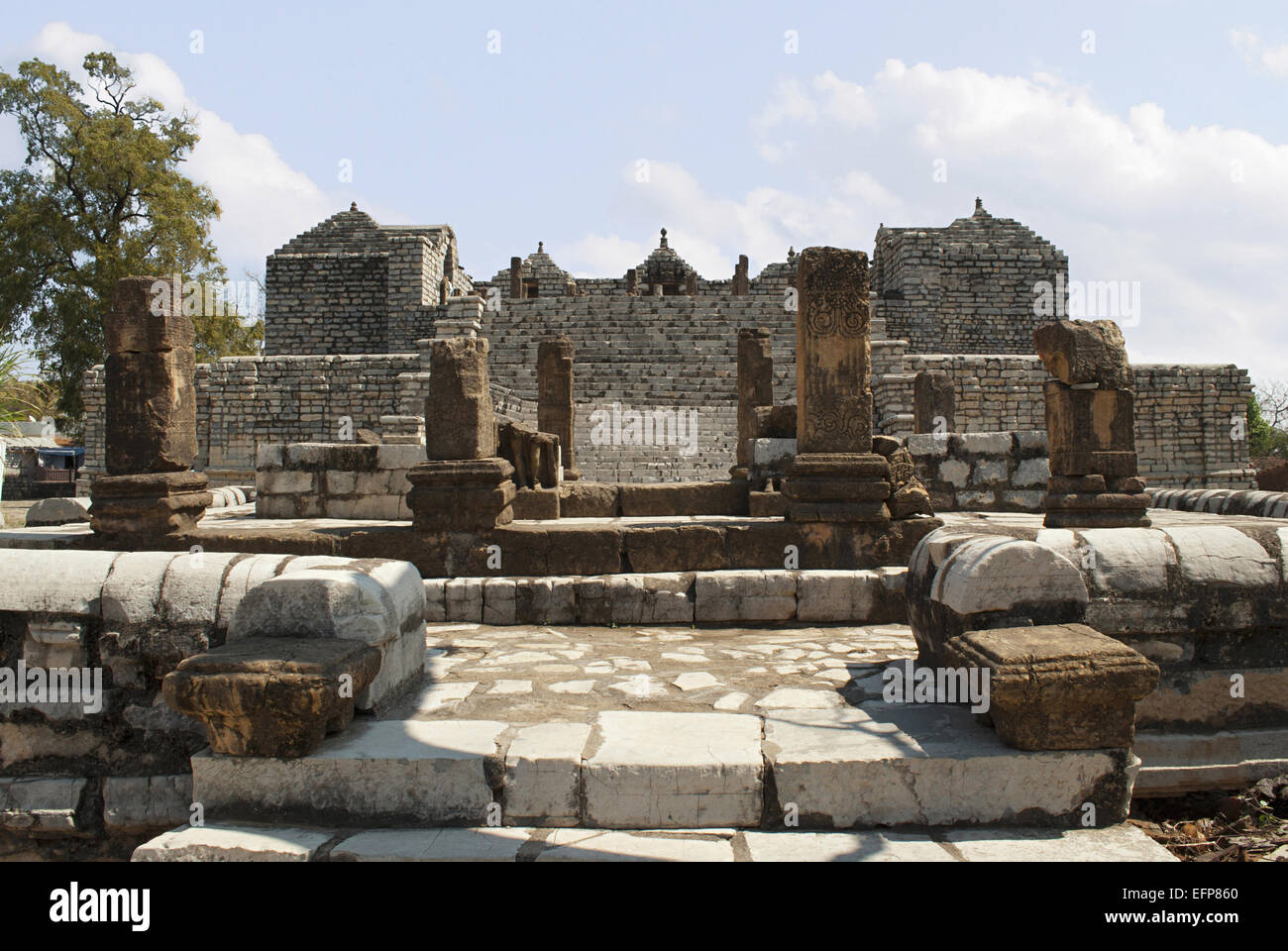 Hinduistische pyramide -Fotos und -Bildmaterial in hoher Auflösung – Alamy