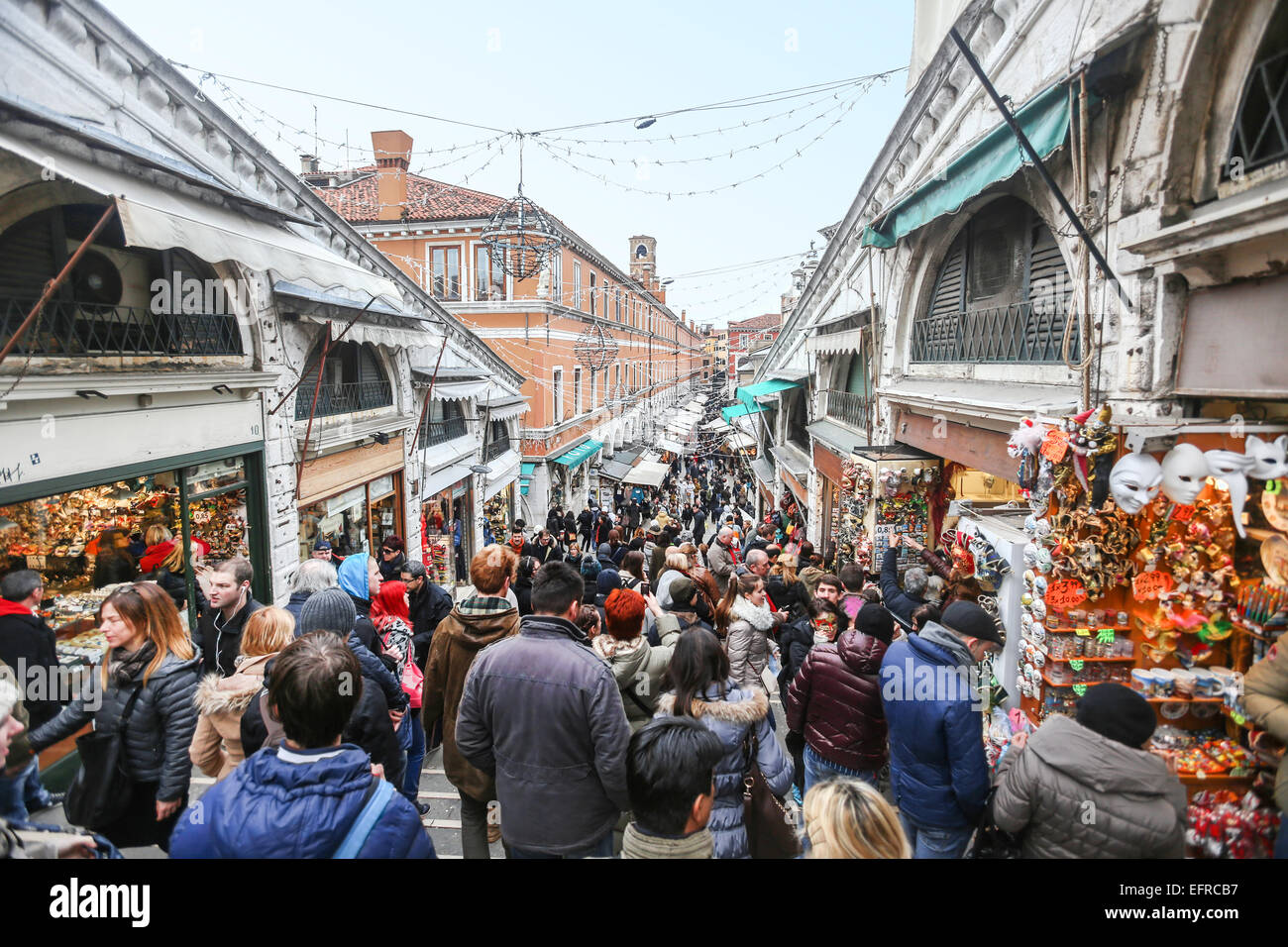 Souvenir Tourist Shops Rialto Bridge Stockfotos und -bilder Kaufen - Alamy