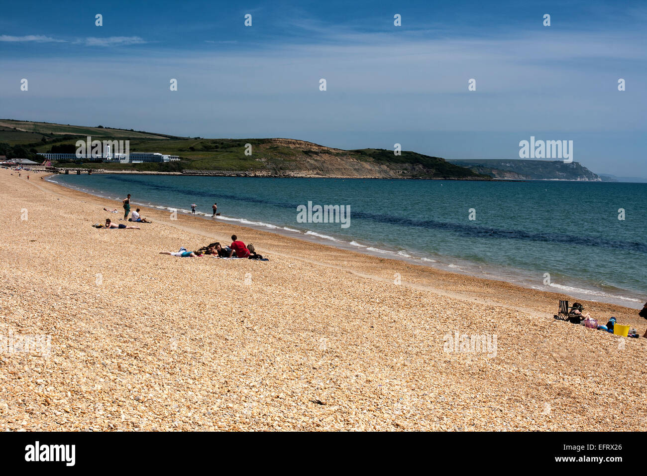 Menschen am Strand im Sommer Stockfotografie - Alamy