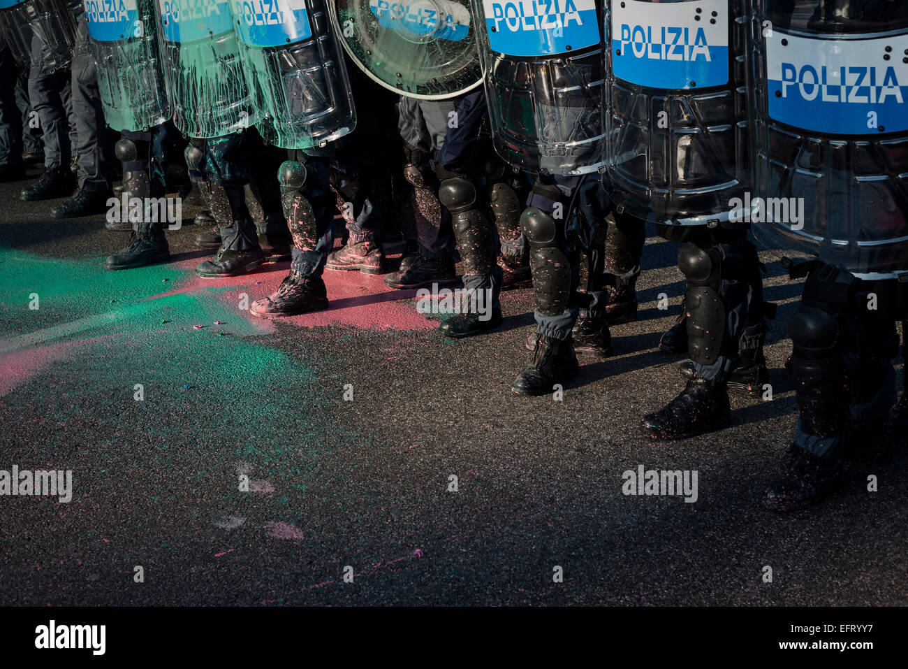 Polizei bereitschaftspolizei anklage -Fotos und -Bildmaterial in hoher ...