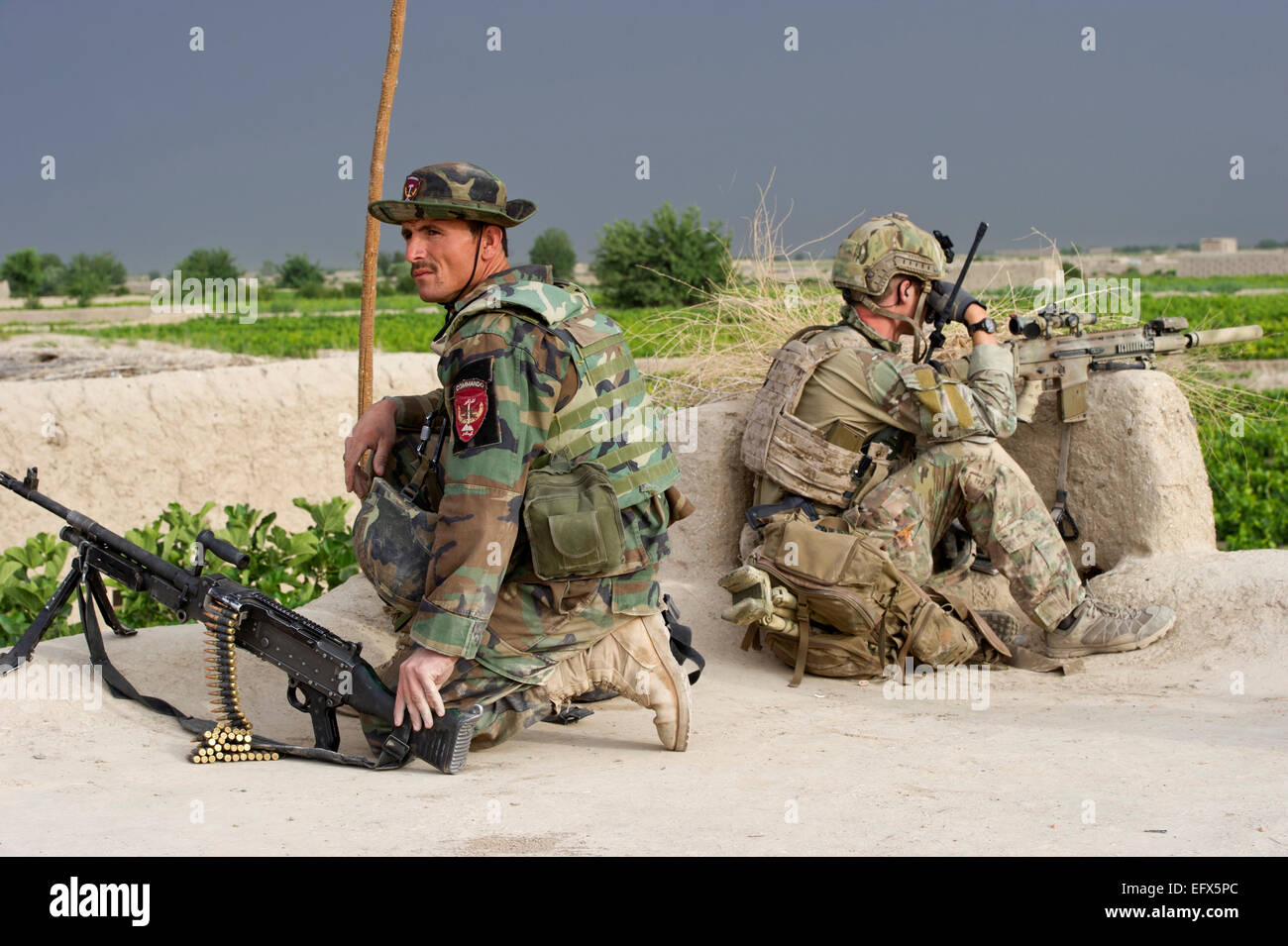 US Special Forces Soldaten und ein Afghan National Army Kommando aus ...