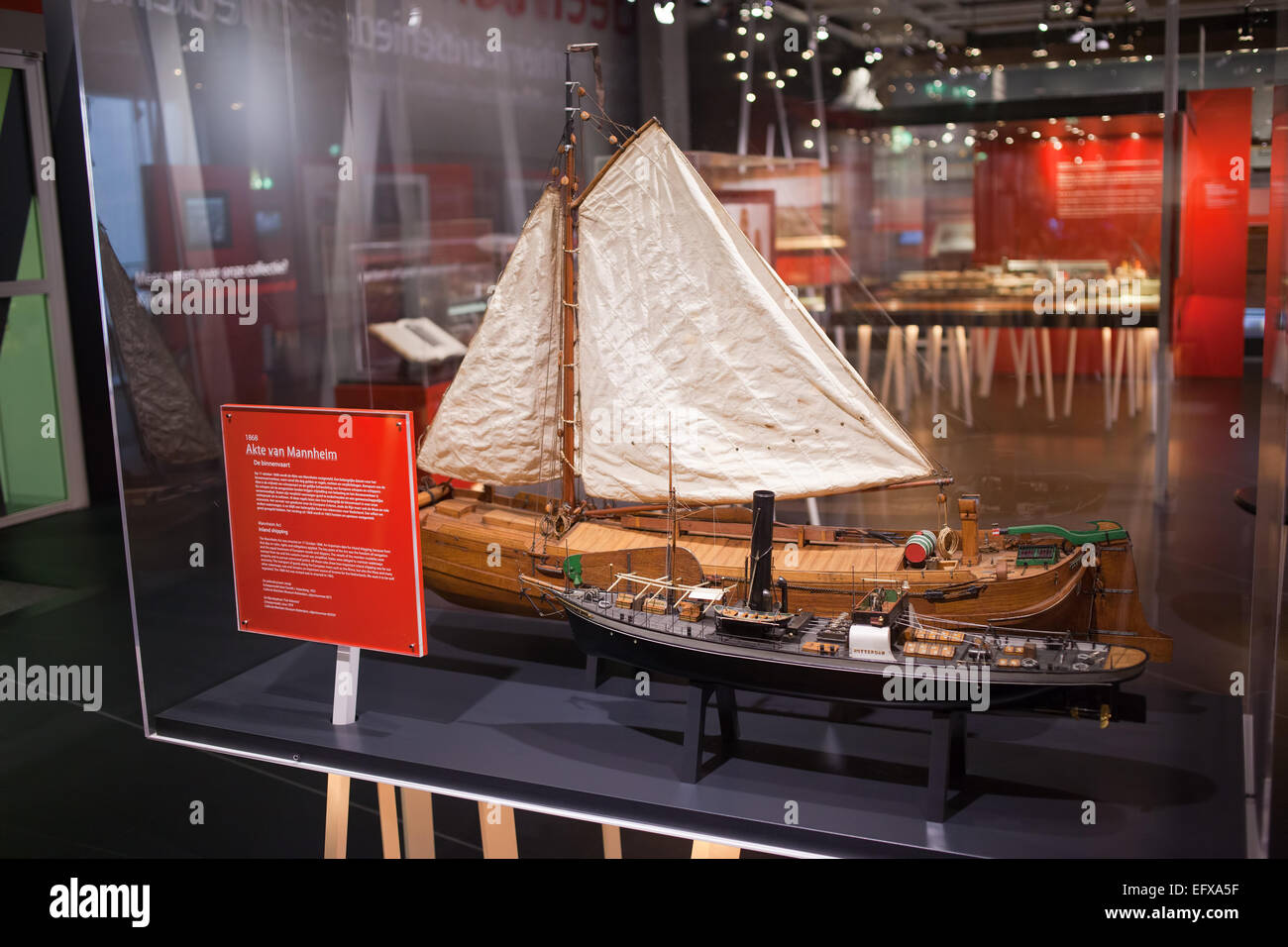 Schiffsmodelle im Maritime Museum in Rotterdam, Holland, Niederlande ...