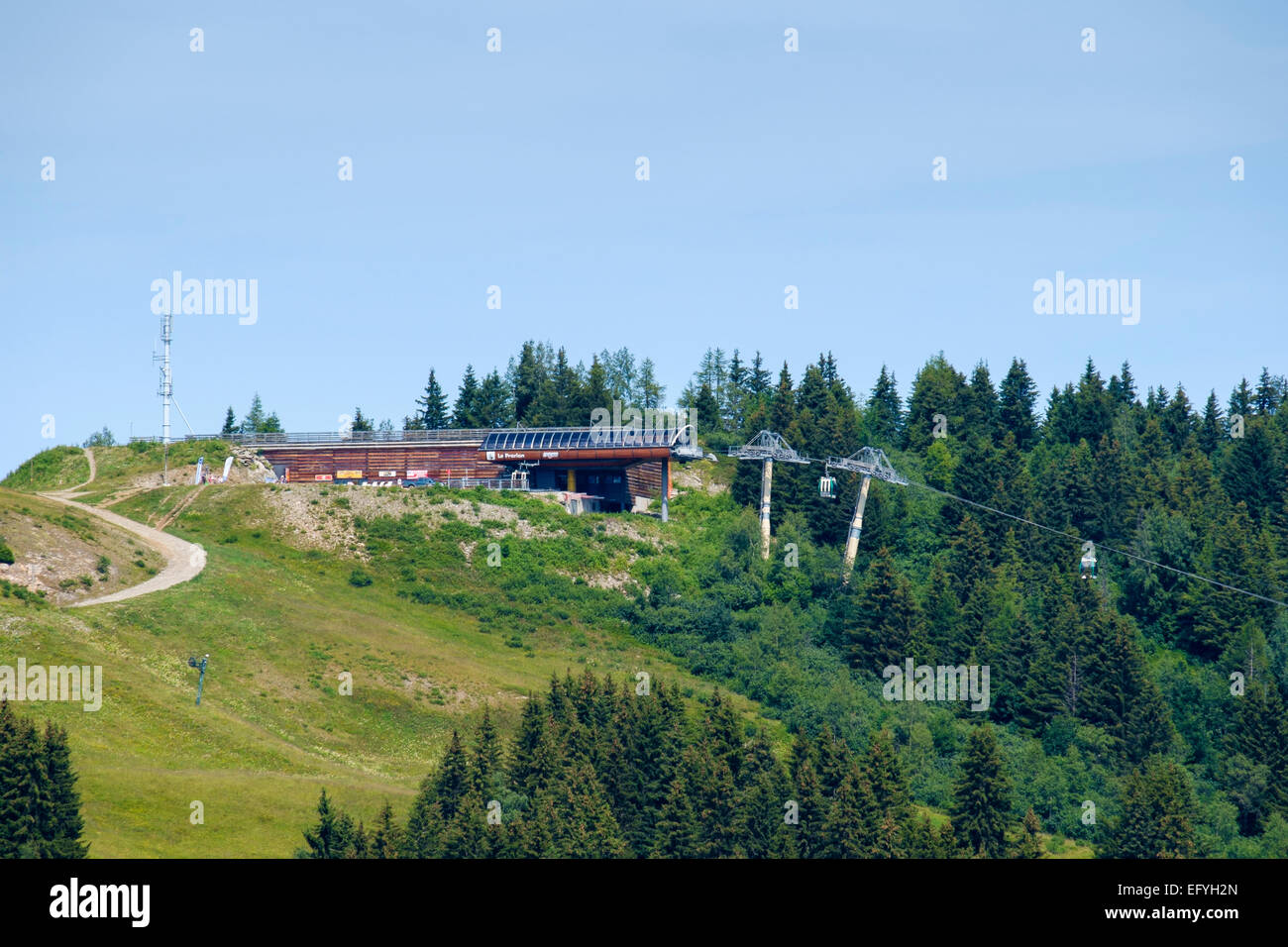 Talstation der seilbahn Stockfotos und -bilder Kaufen - Alamy