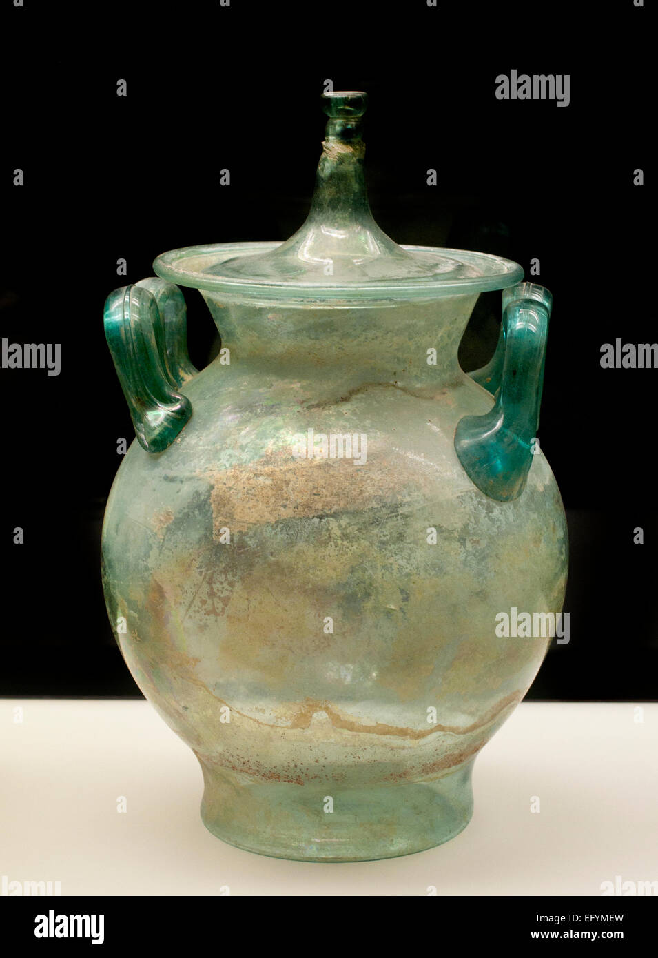 Glas Urne römisch germanischen Museum Köln Stockfotografie - Alamy Glas Urne römisch germanischen Museum Köln Stockfotografie - Alamy