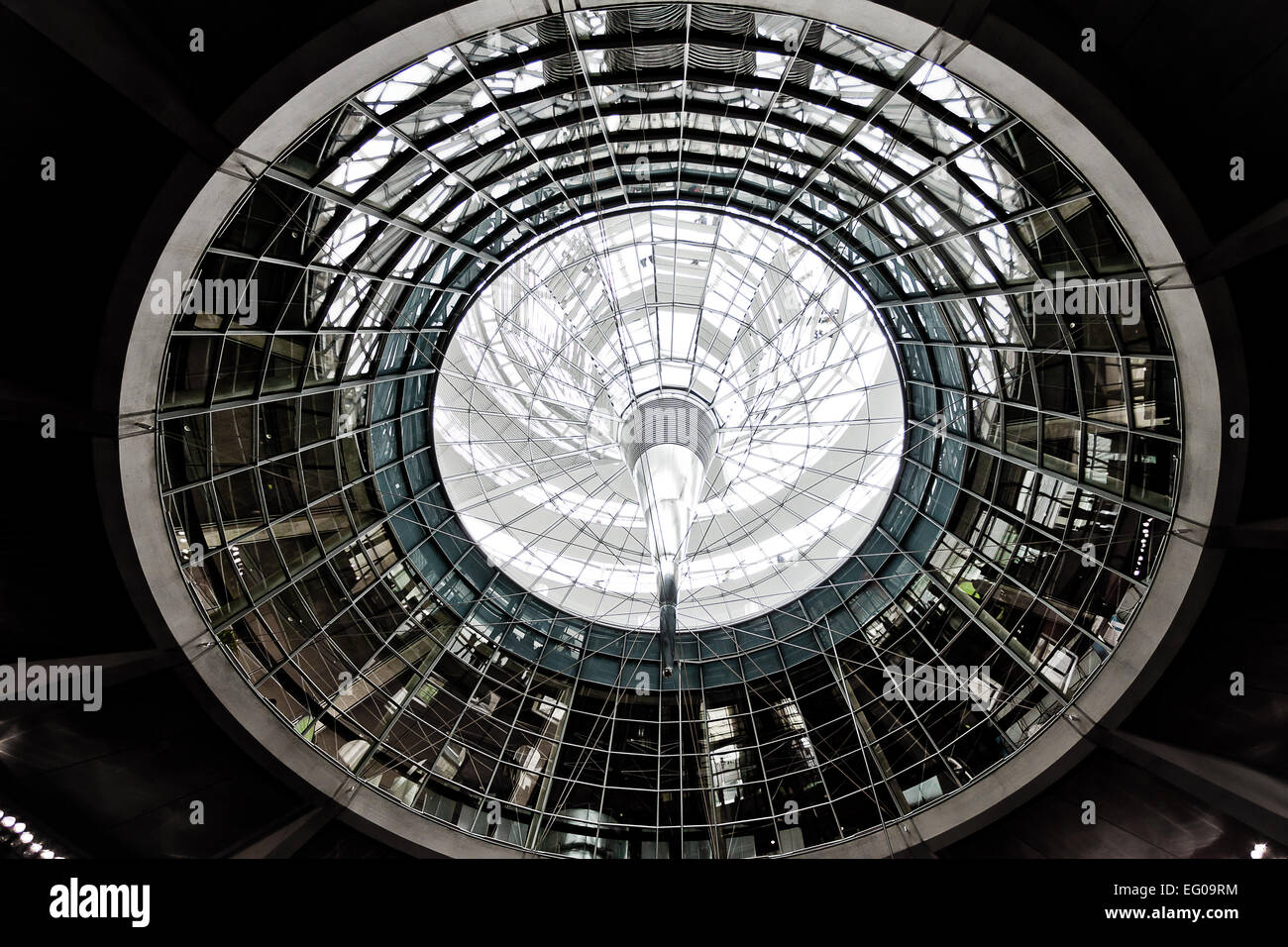 Assembly of the reichstag -Fotos und -Bildmaterial in hoher Auflösung – Alamy