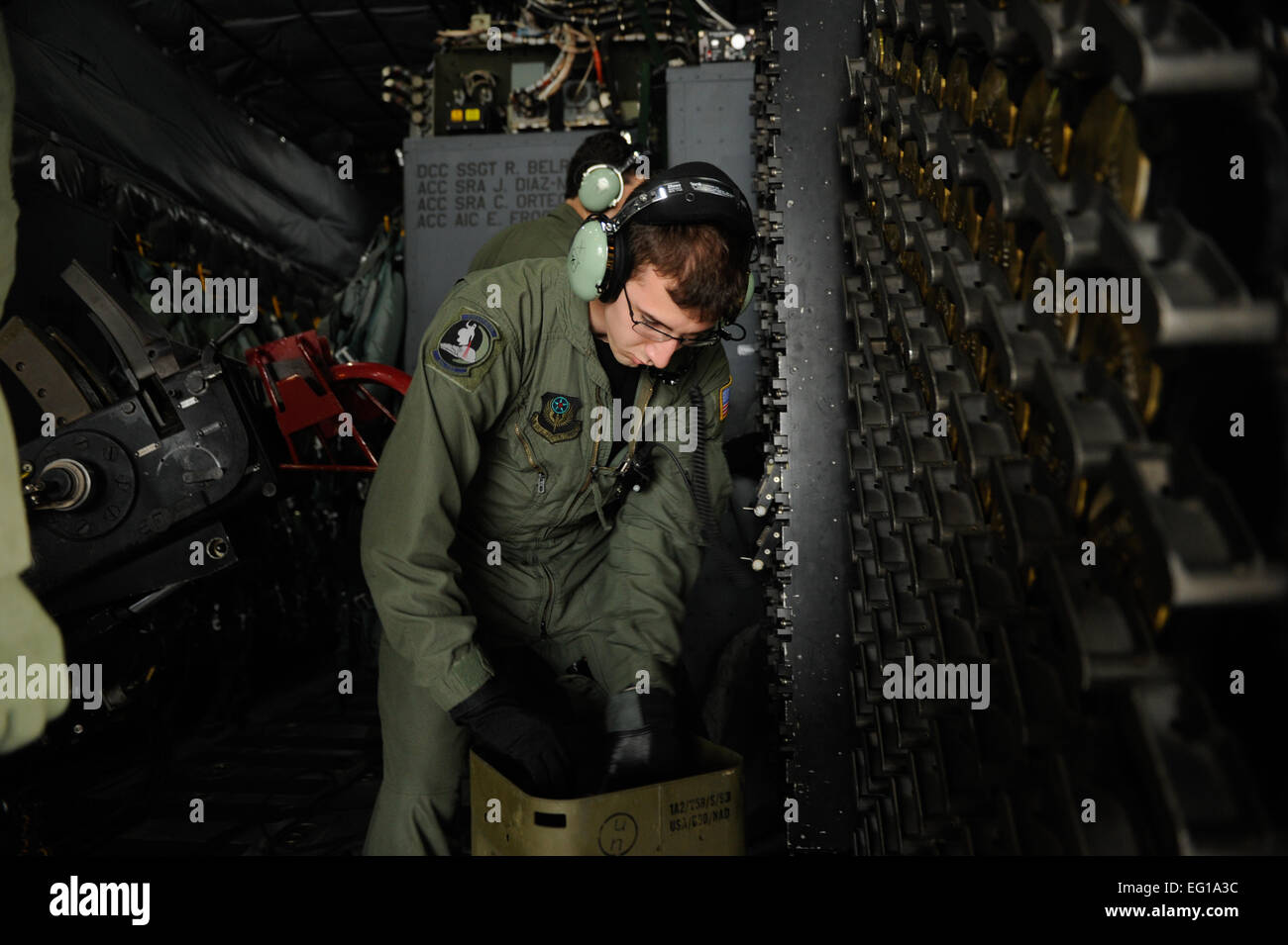 US Air Force Pilot John Schade, ein AC-130U Spooky Antenne Kanonier, 4 ...