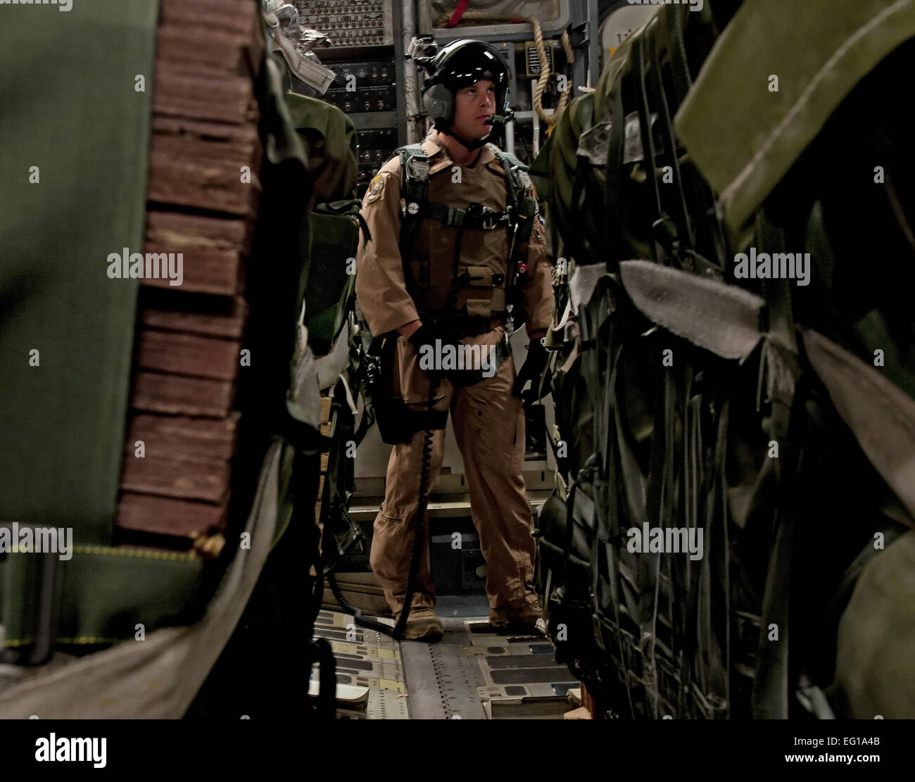 US Air Force Staff Sgt Christopher Bankston, ein 816th Expeditionary ...