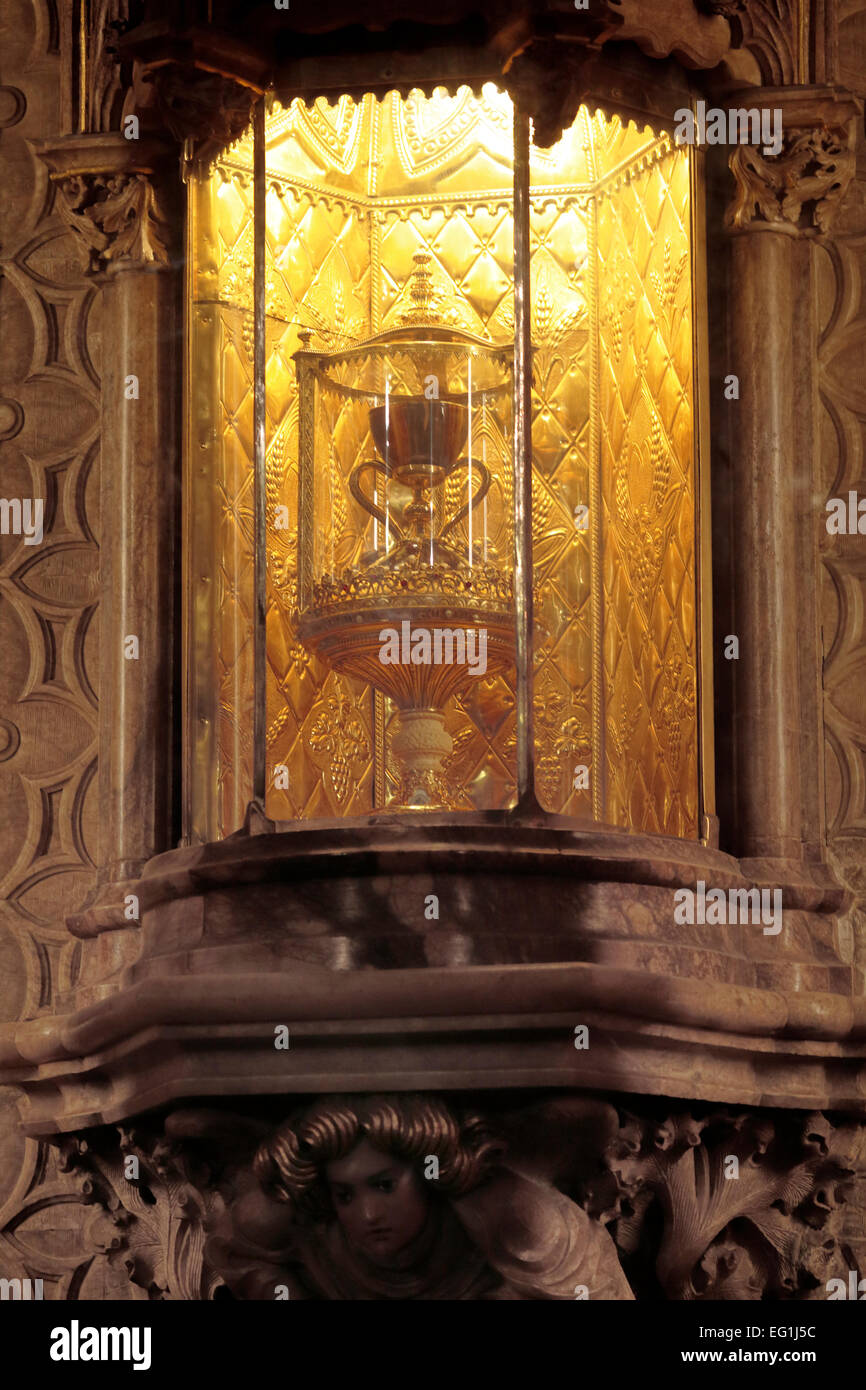 Holy Chalice Stockfotos & Holy Chalice Bilder - Alamy