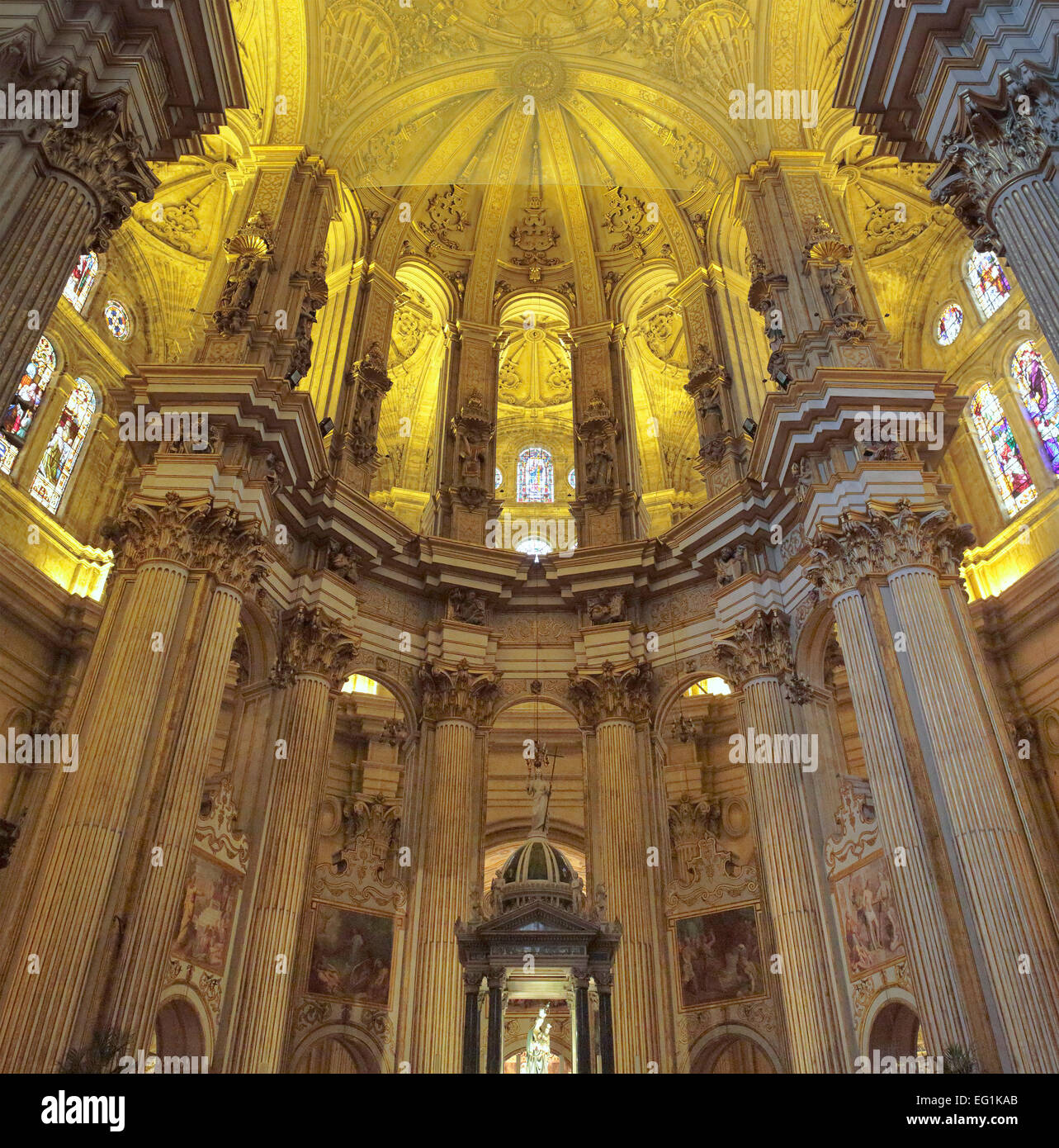Malaga spain cathedral interior -Fotos und -Bildmaterial in hoher Auflösung – Alamy
